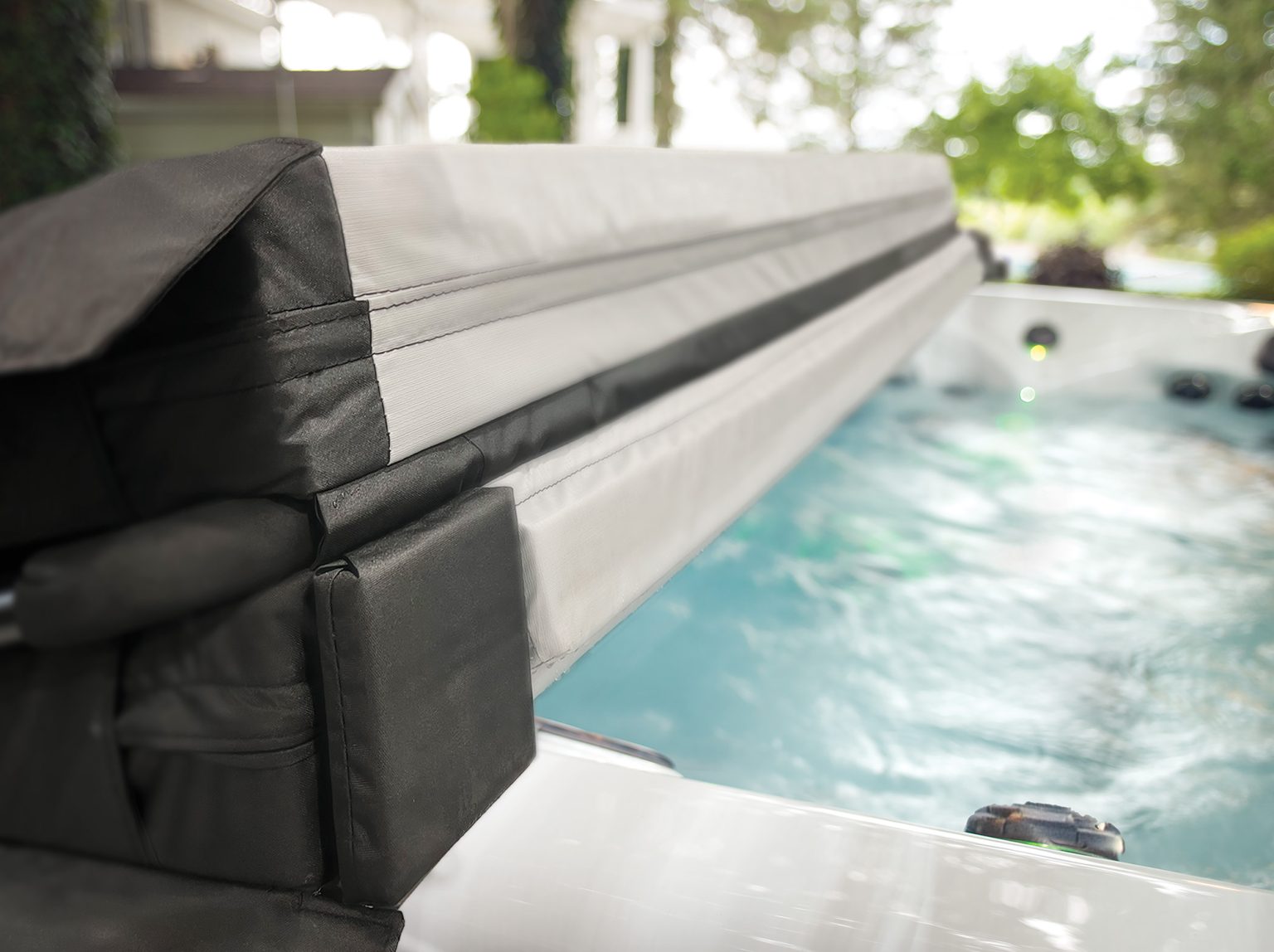 Hot tub insulation guide: Full foam vs thermal shield | Backyard Planning