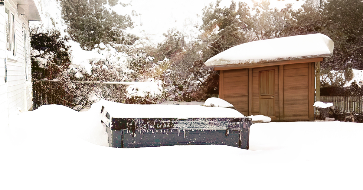 How to protect your hot tub cover in winter | Hot Tub Maintenance