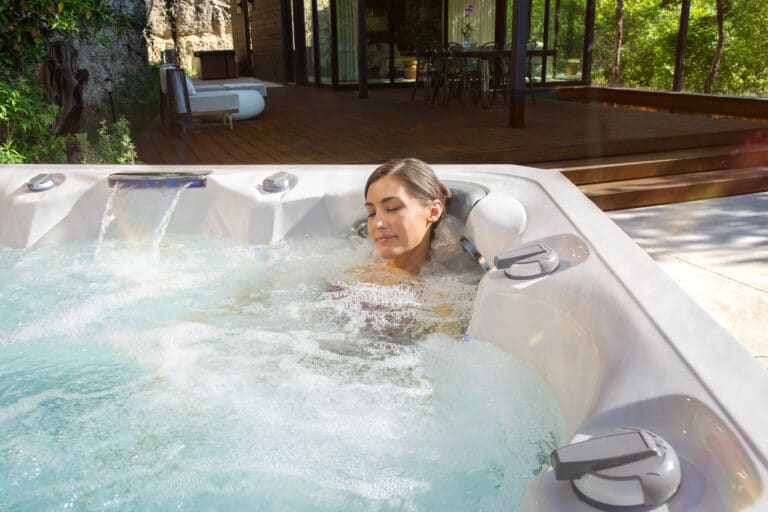 Summer hot tub guide: How to enjoy your spa in warm weather - Master ...