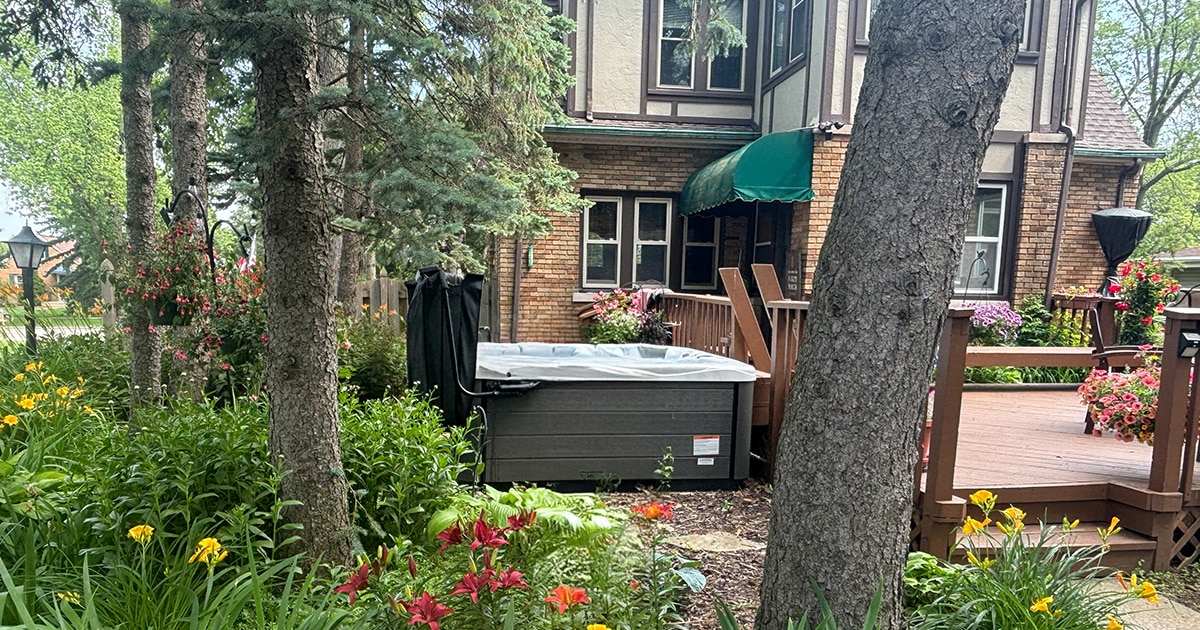Hot tub shade ideas: Make your backyard spa more comfortable | Backyard ...
